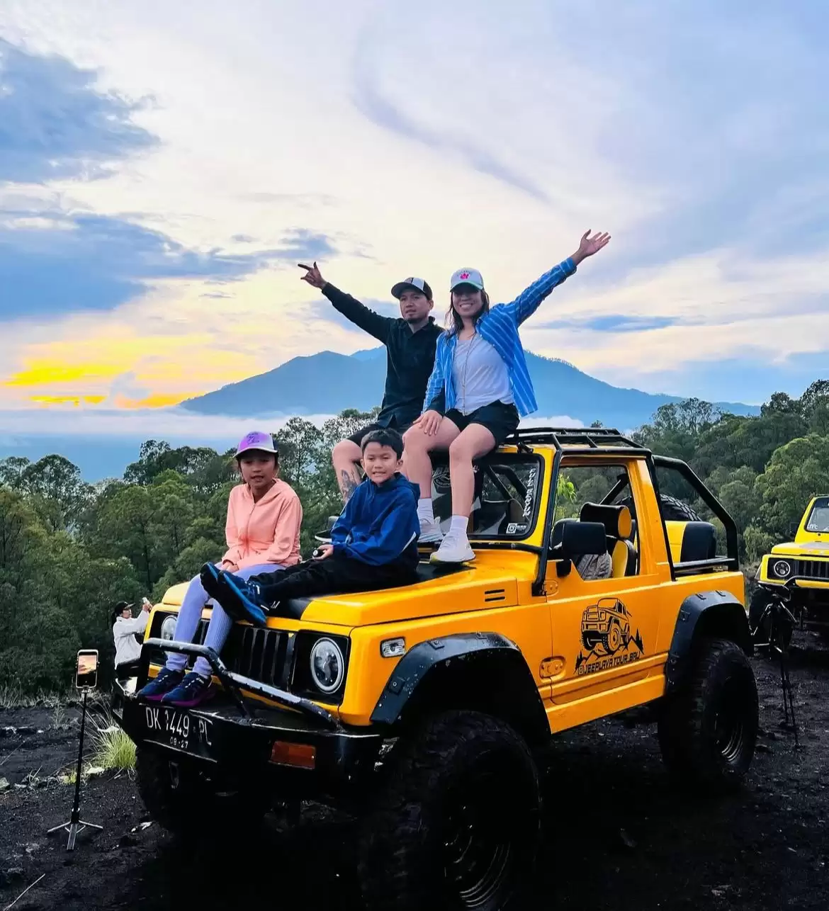 Best Jeep Car For Family Trips