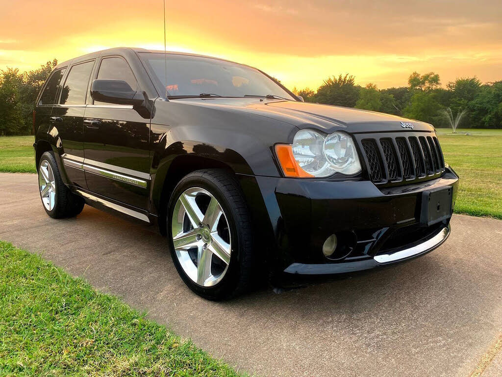 Are Jeep SRT8 AWD