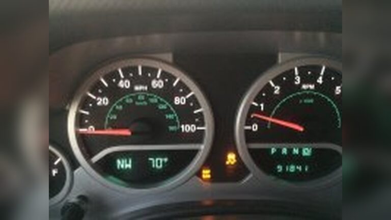 2010 Jeep Wrangler ESP BAS And Traction Control Light On: Fix Now!