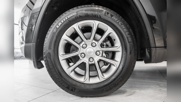 2015 Jeep Grand Cherokee Tire Size P265 60R18 Limited: Ultimate Guide