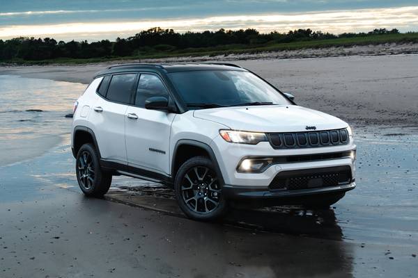 2023 Jeep Compass Latitude Reviews: Expert Insights and Ratings