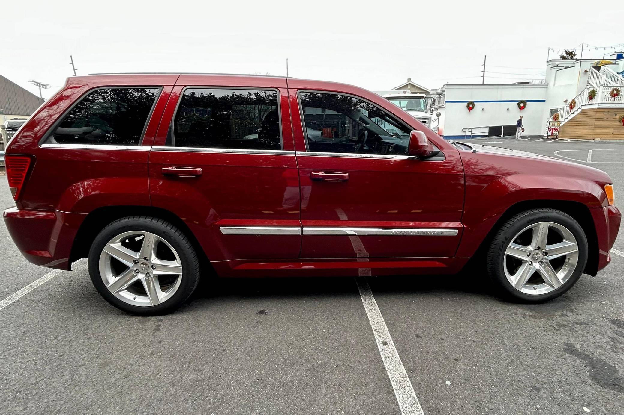 Are Jeep SRT8 AWD