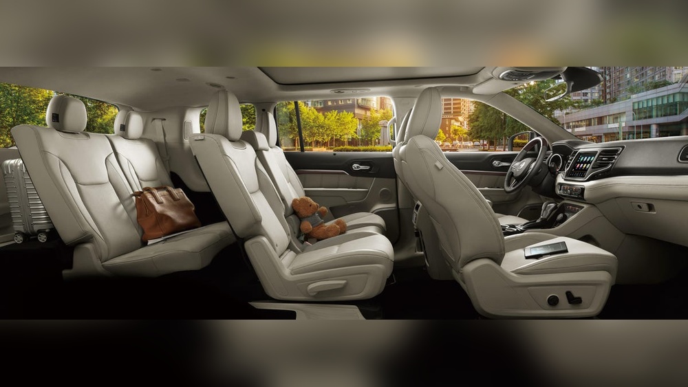 Does Jeep Commander Have Third Row