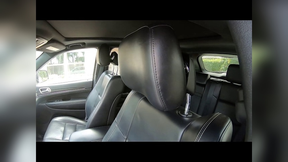 How To Adjust Headrest In Jeep Grand Cherokee: Easy Guide
