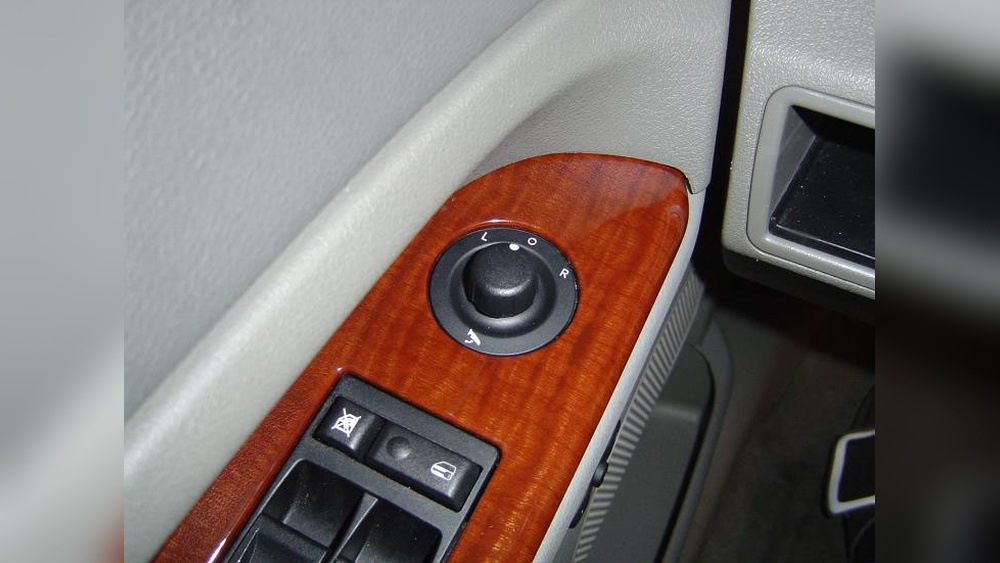 How To Fold Mirrors On Jeep Grand Cherokee: Easy Step-by-Step Guide