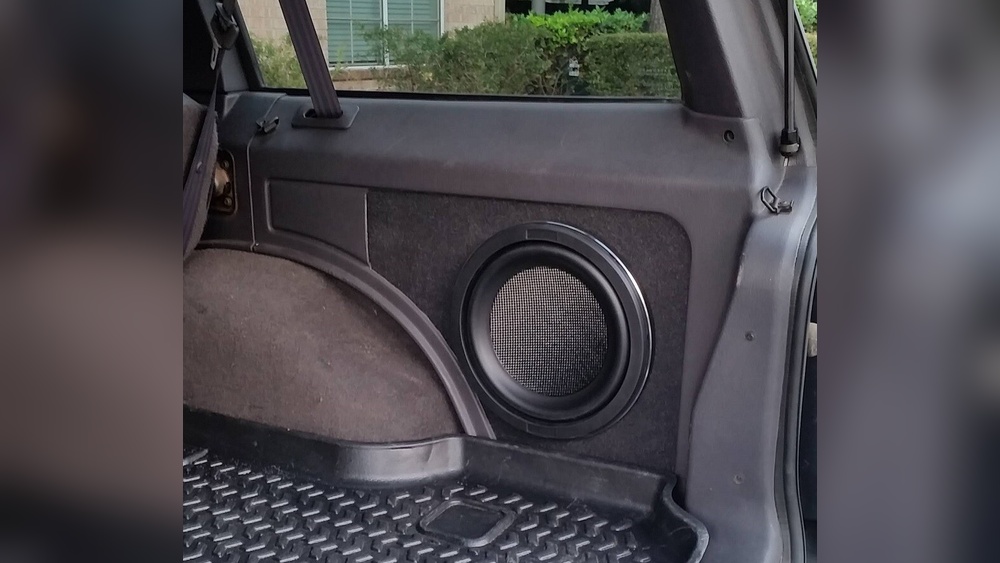 How To Hook Up A Subwoofer 1997 Jeep Grand Cherokee: Easy Guide