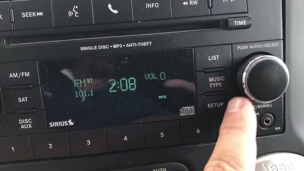 How To Set Clock On Jeep Wrangler: Quick and Easy Guide