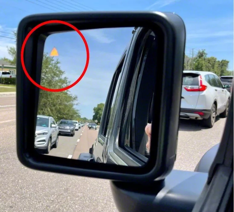 Does Jeep Gladiator Have Blind Spot Monitoring? Find Out Now