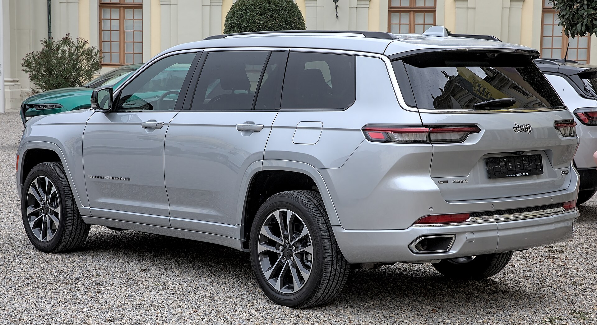 Jeep Grand Cherokees 24 6 Gallon Gas Tank: What Jeep Owners Should Know