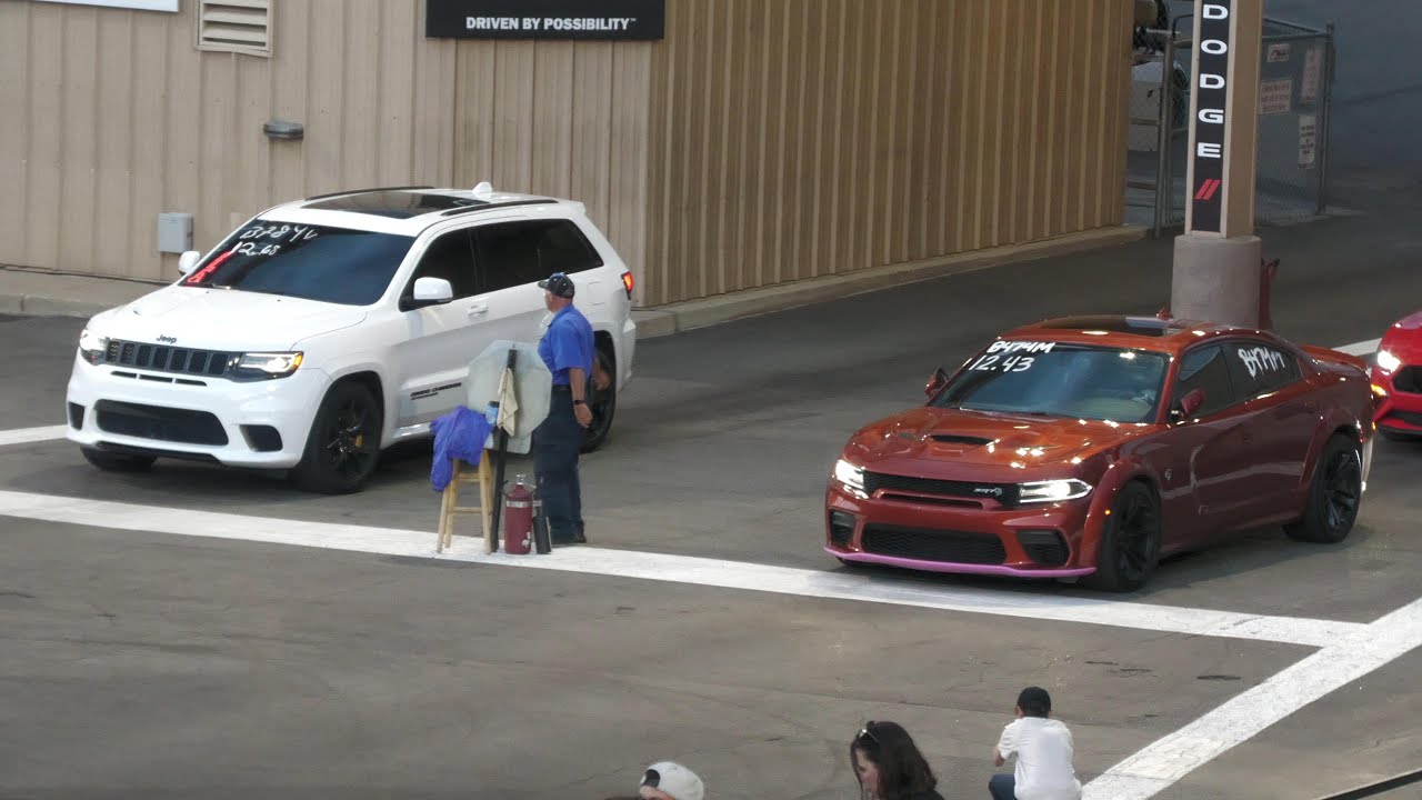 Is The Jeep Trackhawk Faster Than Hellcat