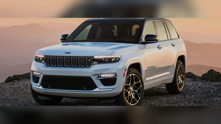 What Gas Does 2023 Jeep Grand Cherokee Take