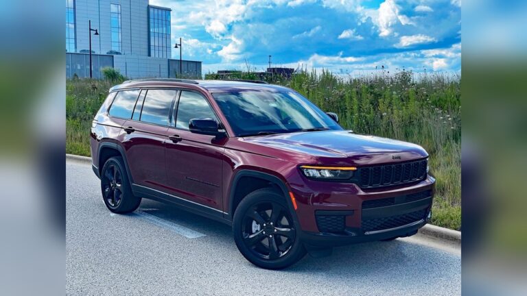 What Is A Jeep Cherokee Altitude