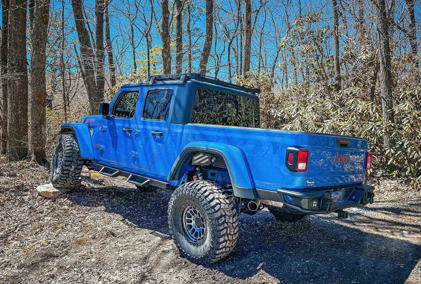 What Is A Jeep Gladiator JT? Ultimate Guide & Key Features