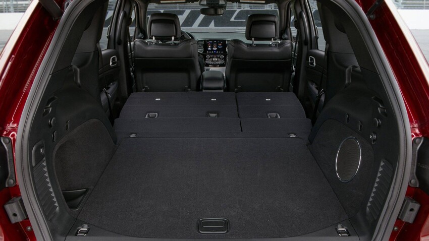 Do Jeep Grand Cherokee Seats Fold Down